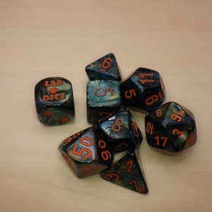 Laboratory Alchemy 16mm 8 Die Polyhedral Dice Set - RPG Tool Tabletop ...