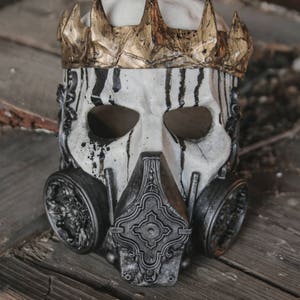 NUCLEAR KING (resin Full-face Skull Gas Mask) - Etsy