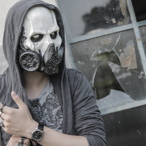 THE DOCTOR (resin Full-face Skull Gas Mask) - Etsy