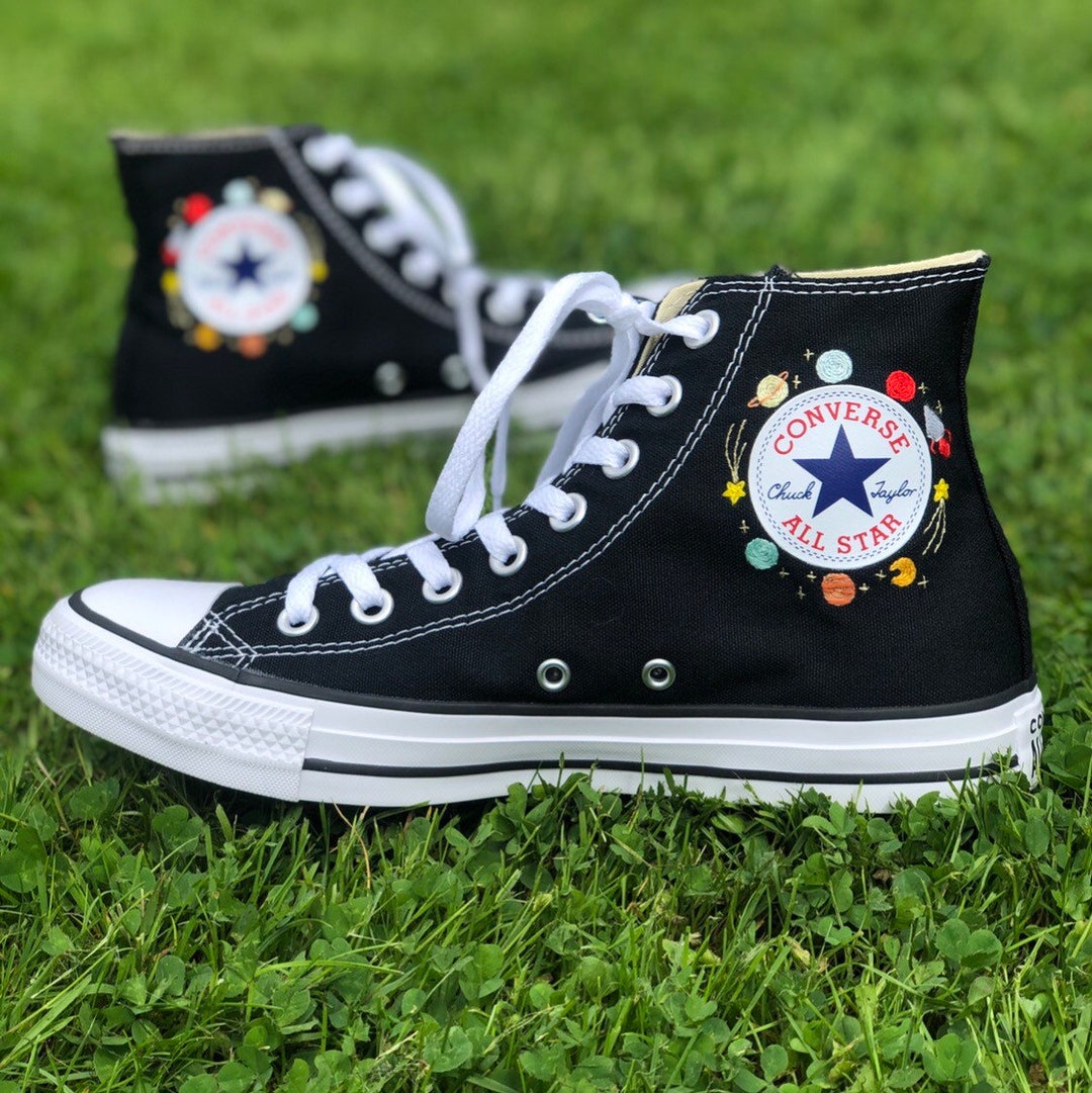 Custom Woman Chuck Taylor Converse Embroidered Space, Galaxy, Planet ...