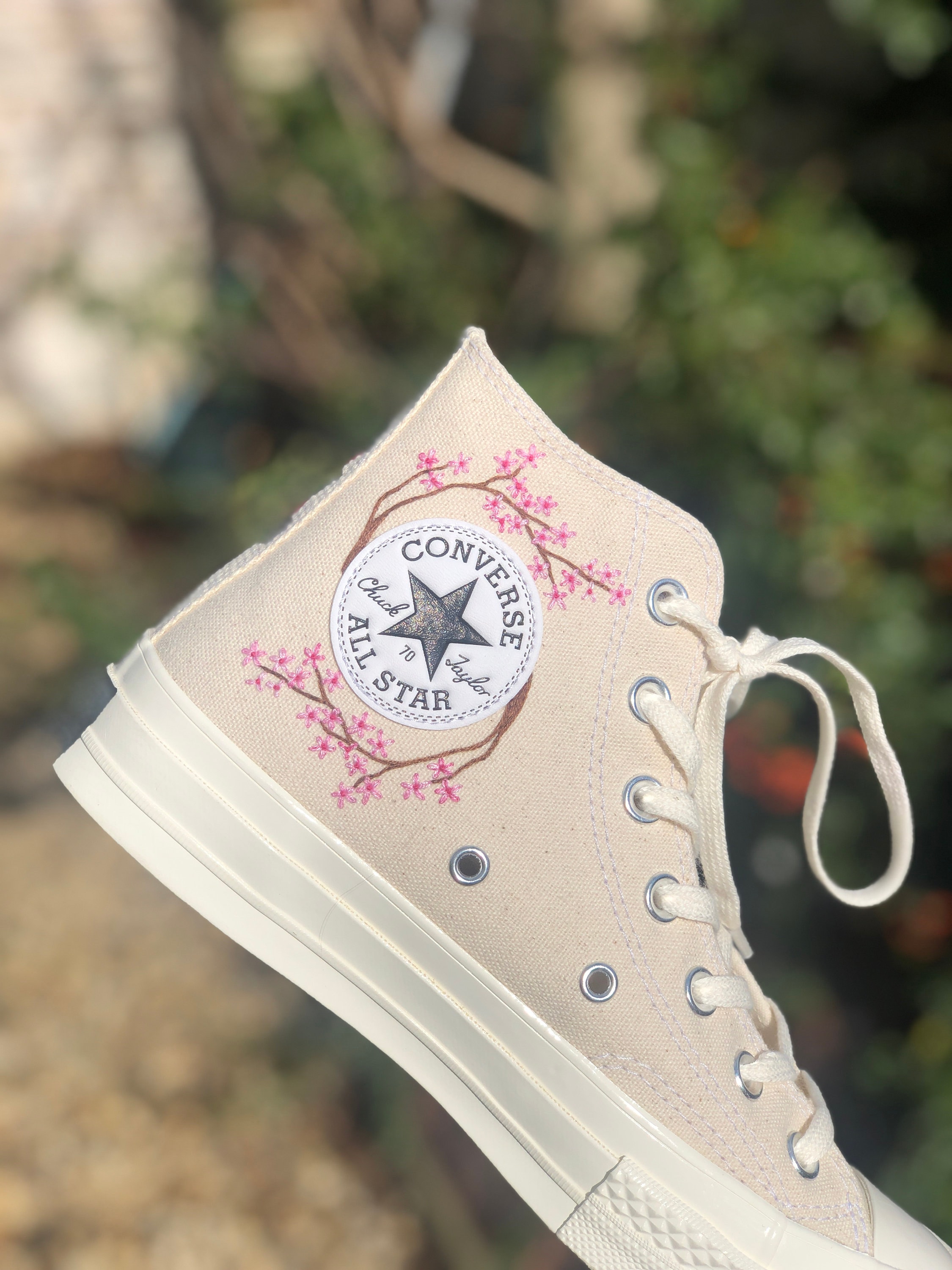 手刺繍のコンバース チャック 70 ヴィンテージ キャンバス ハイ 手刺繍のコンバース チャック 70 ヴィンテージ キャンバス ハイ