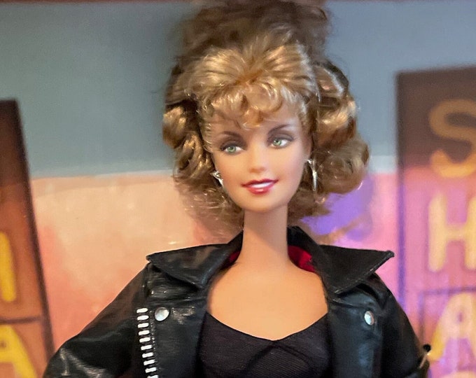 Sandy From the Movie Grease Barbie Commemorating 25 Years W/coa & Stand ...