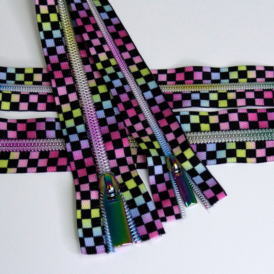 Size #5 Rainbow Checkers With Rainbow Coil - 5 Yards & 15 Regular ...