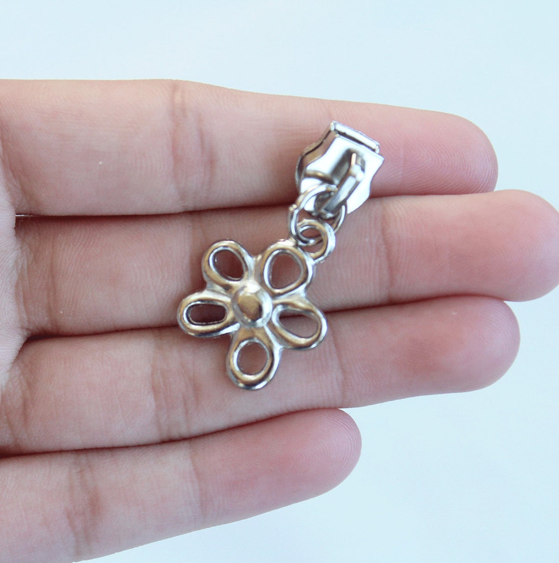 Size #5 Flower Zipper Pulls for #5 Nylon Coil Zippers, Purse Zipper ...