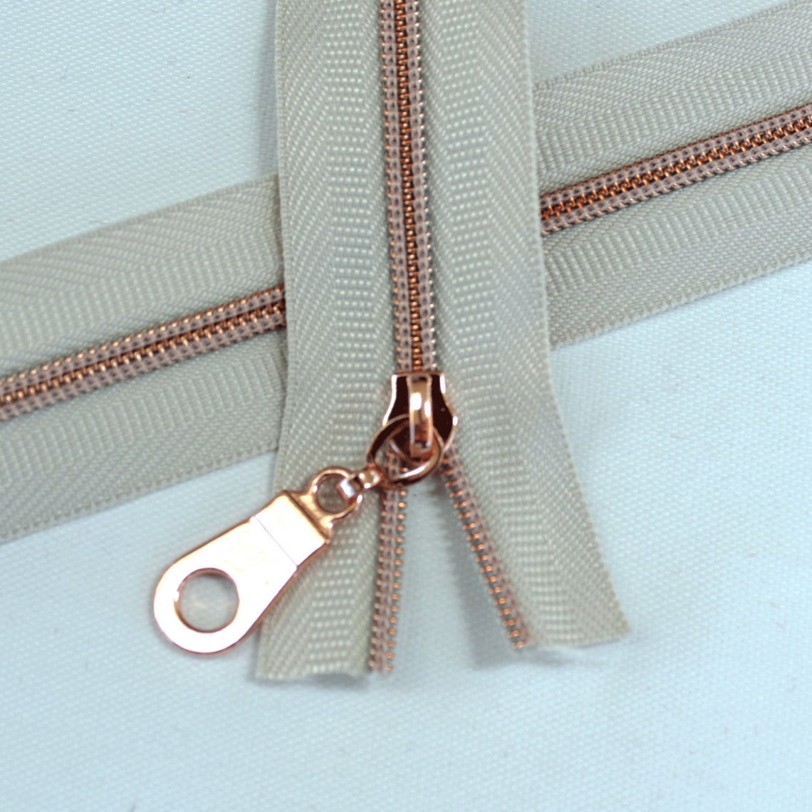 Size 3 Beige Zipper With Rose Gold Coil 5 Yards & 15 - Etsy