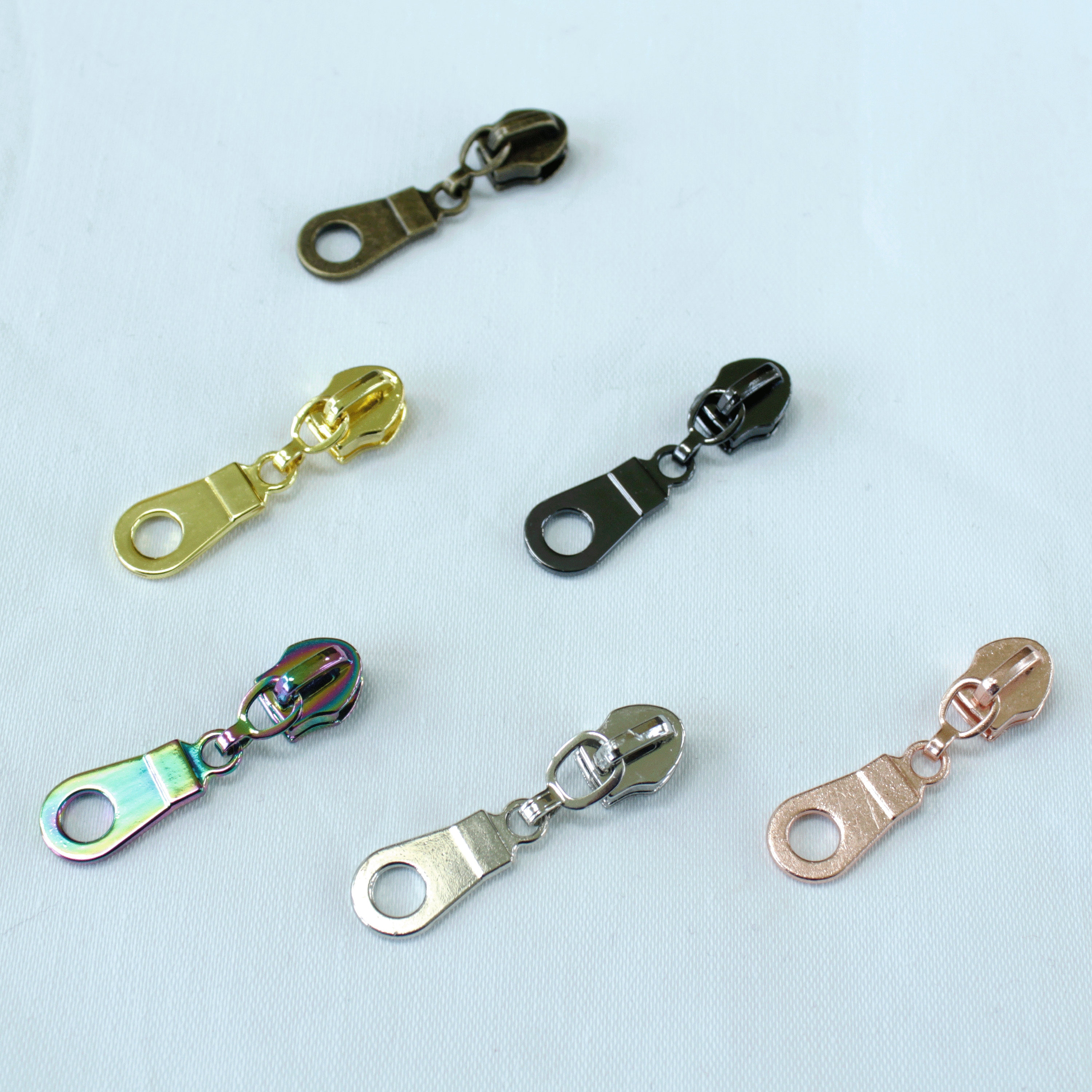 Size 5 NON-LOCKING regular Zipper Pulls for Nylon Coil - Etsy