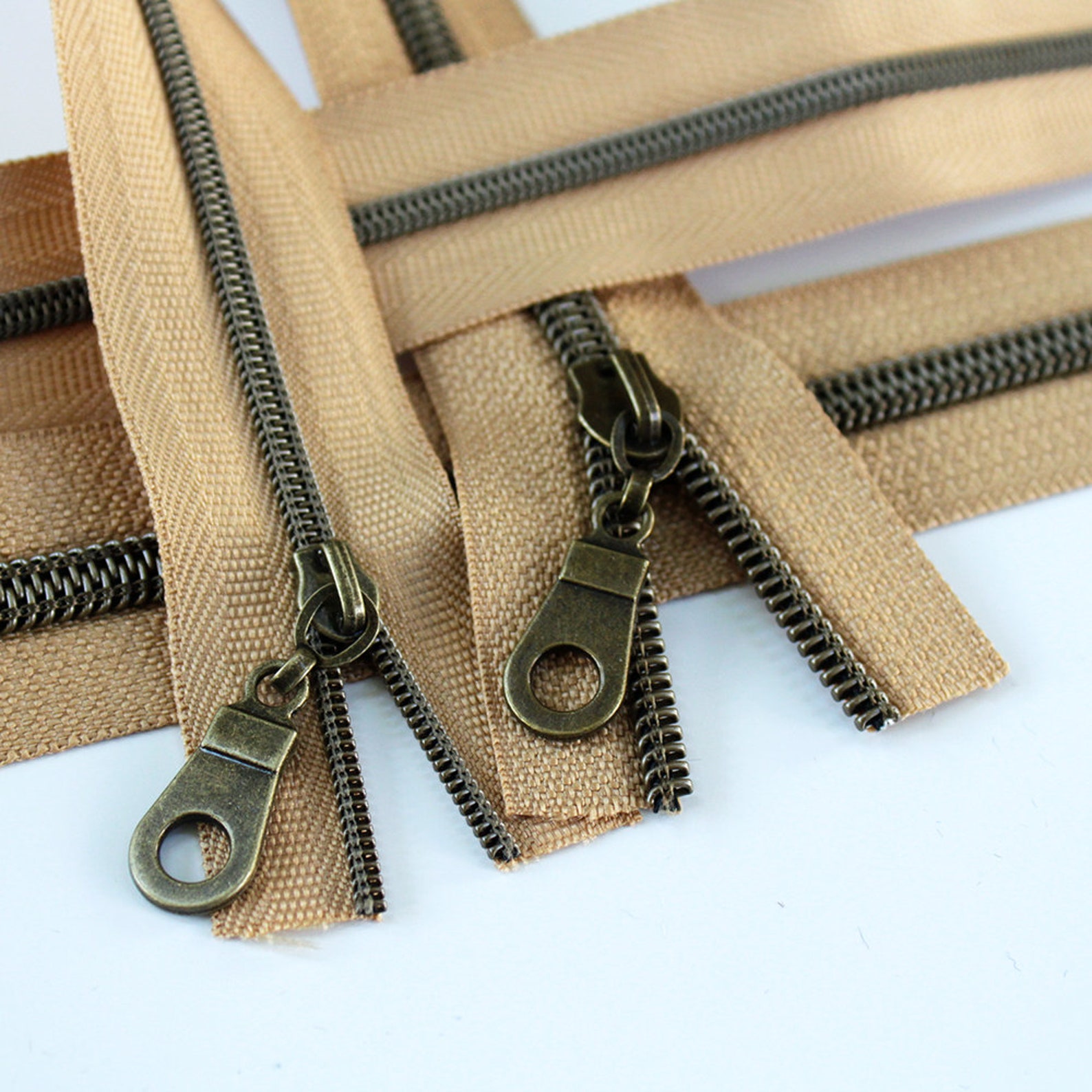 Size 3 Natural Zipper With Antique Bronze Coil 5 Yards & 15 Regular ...