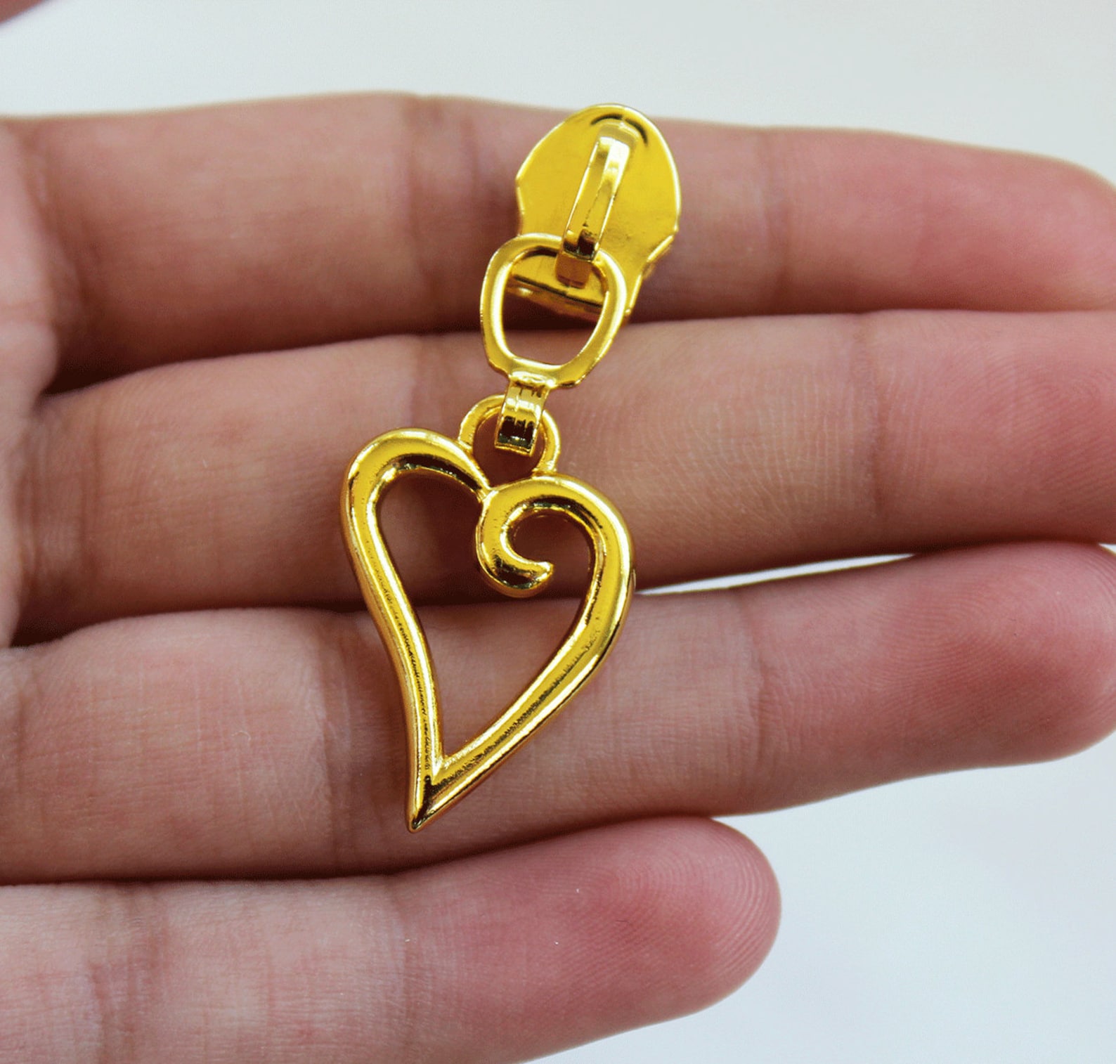 Size 5 Short Heart Zipper Pulls for 5 Nylon Coil Zippers - Etsy