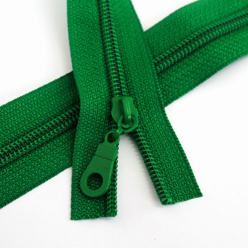 Size #5 Emerald Green Zipper With Emerald Green Coil - 5 Yards & 15 ...