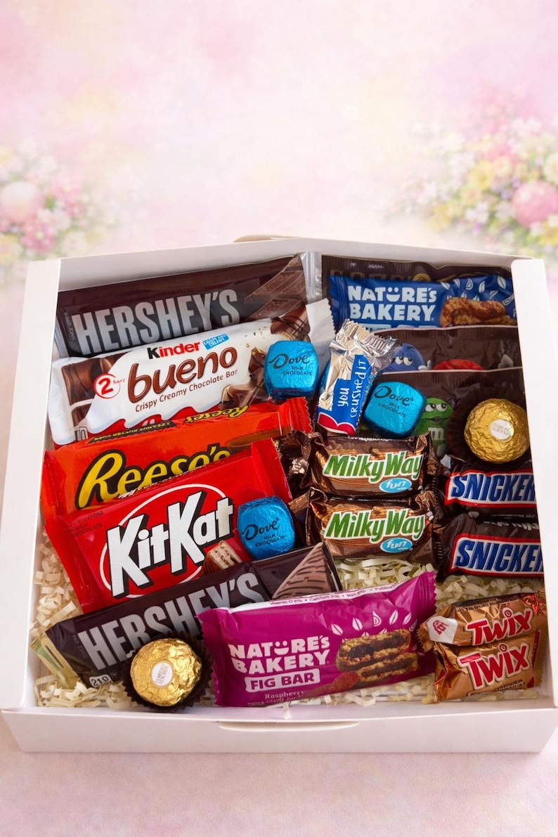 Custom Mother’s Day Chocolate Treat Box, Personalized Mom Snack Gift - Etsy