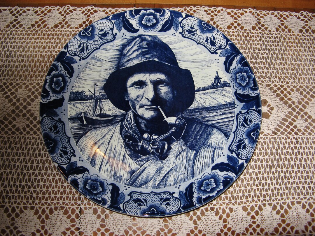 A Large Vintage Blue & White Delft Wall Charger Fisherman Smoking Pipe ...