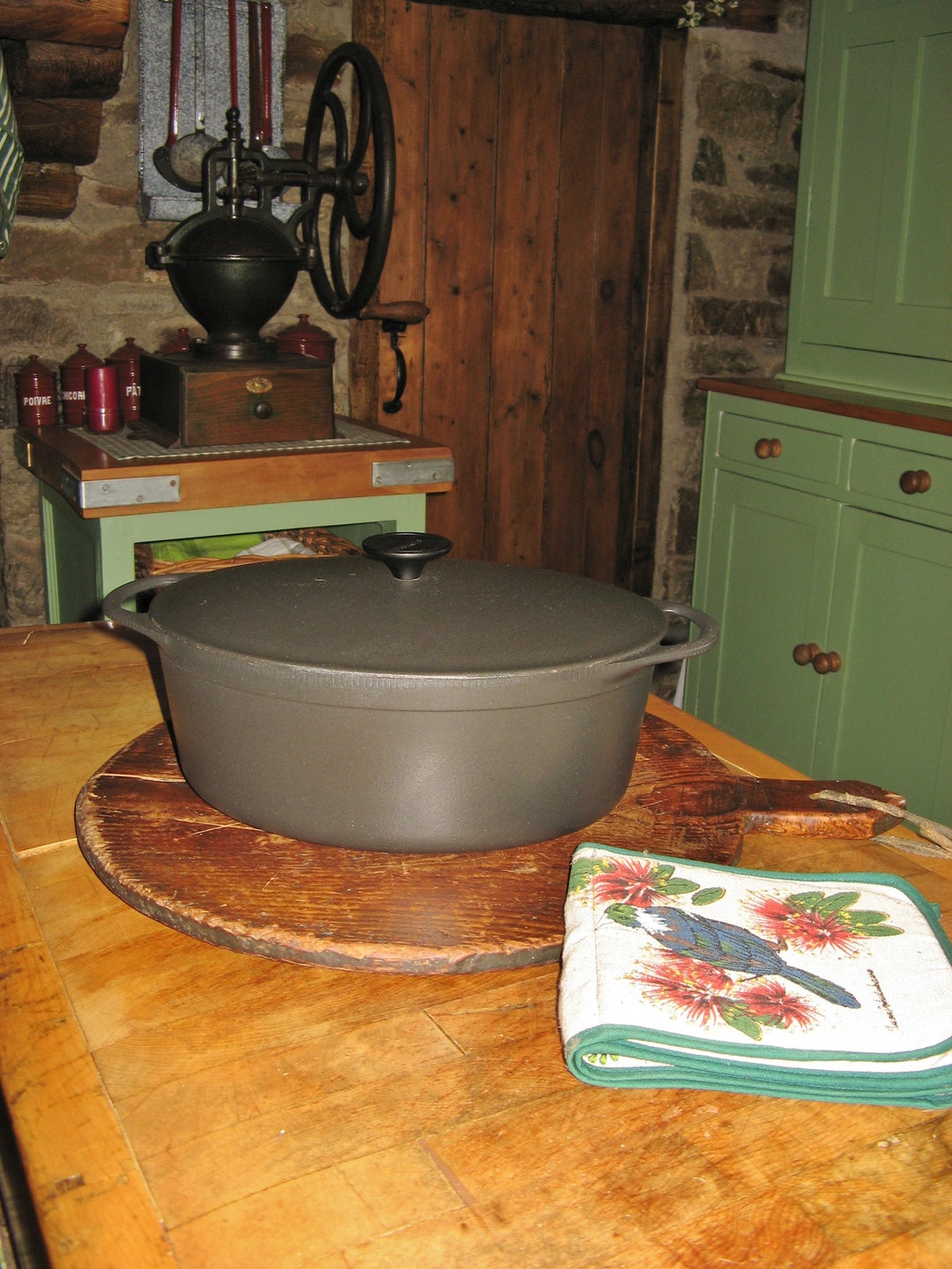 Vintage French Large Cousances / Le Creuset Oval Matt Black Cast Iron ...