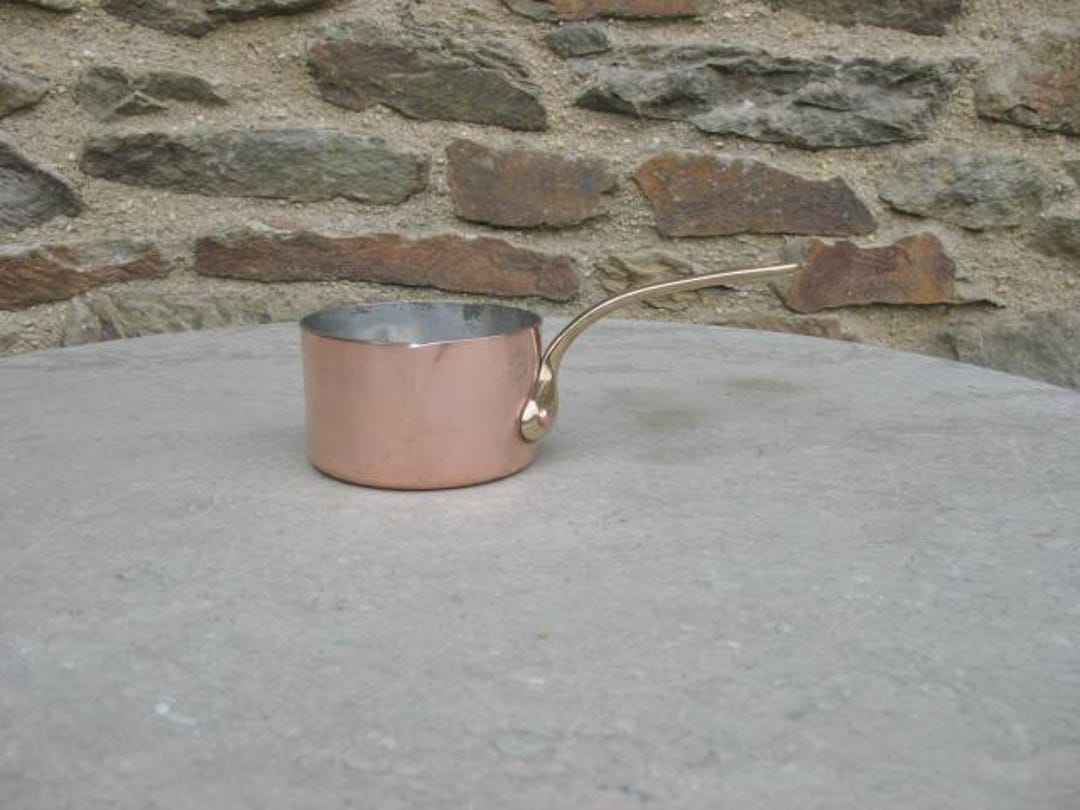 A Vintage French Small Copper Pouring Pan Tin Lined Brass Handle CVD ...