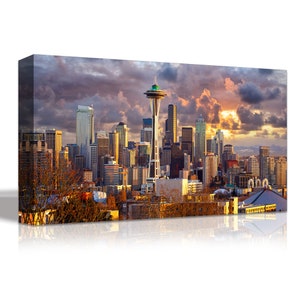 Seattle Skyline Panorama at Sunset as Seen From Kerry Park, Seattle, Wa ...