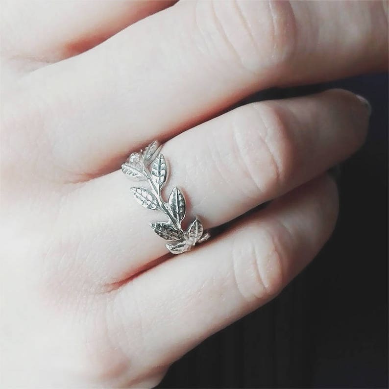 Laurel Wreath Ring Silver Botanical Jewelry Anniversary - Etsy
