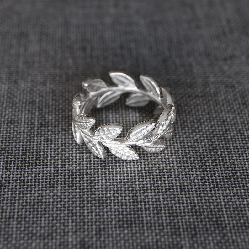 Laurel Wreath Ring Silver Botanical Jewelry Anniversary - Etsy