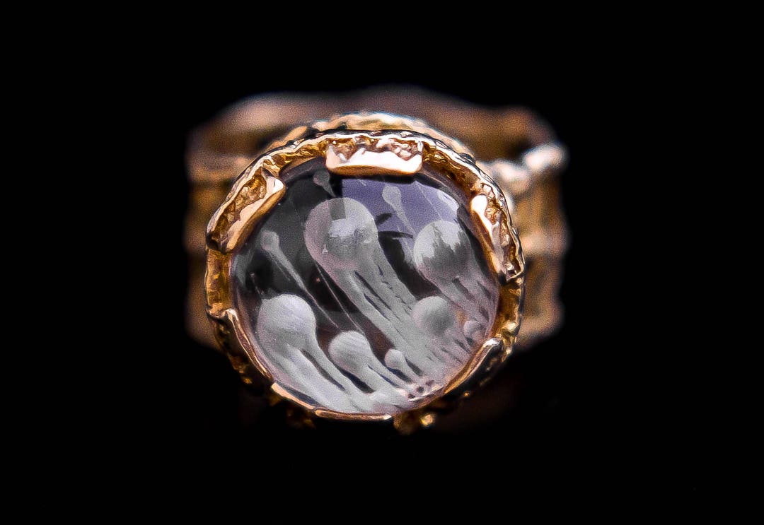 Textured Silver Round Quartz Ring, Comets Falling Star Hand Engraved ...