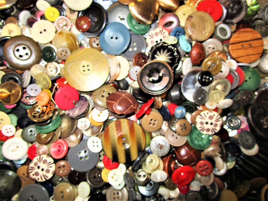 Vintage Button Lot. 200 Random Buttons From Vintage Button Stash - Etsy