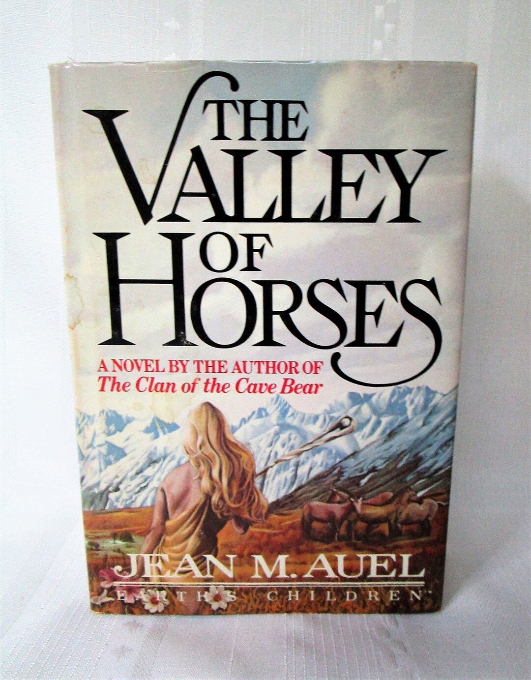 The Valley of the Horses * by Jean Auel. Copyright 1982 * 724 - Etsy