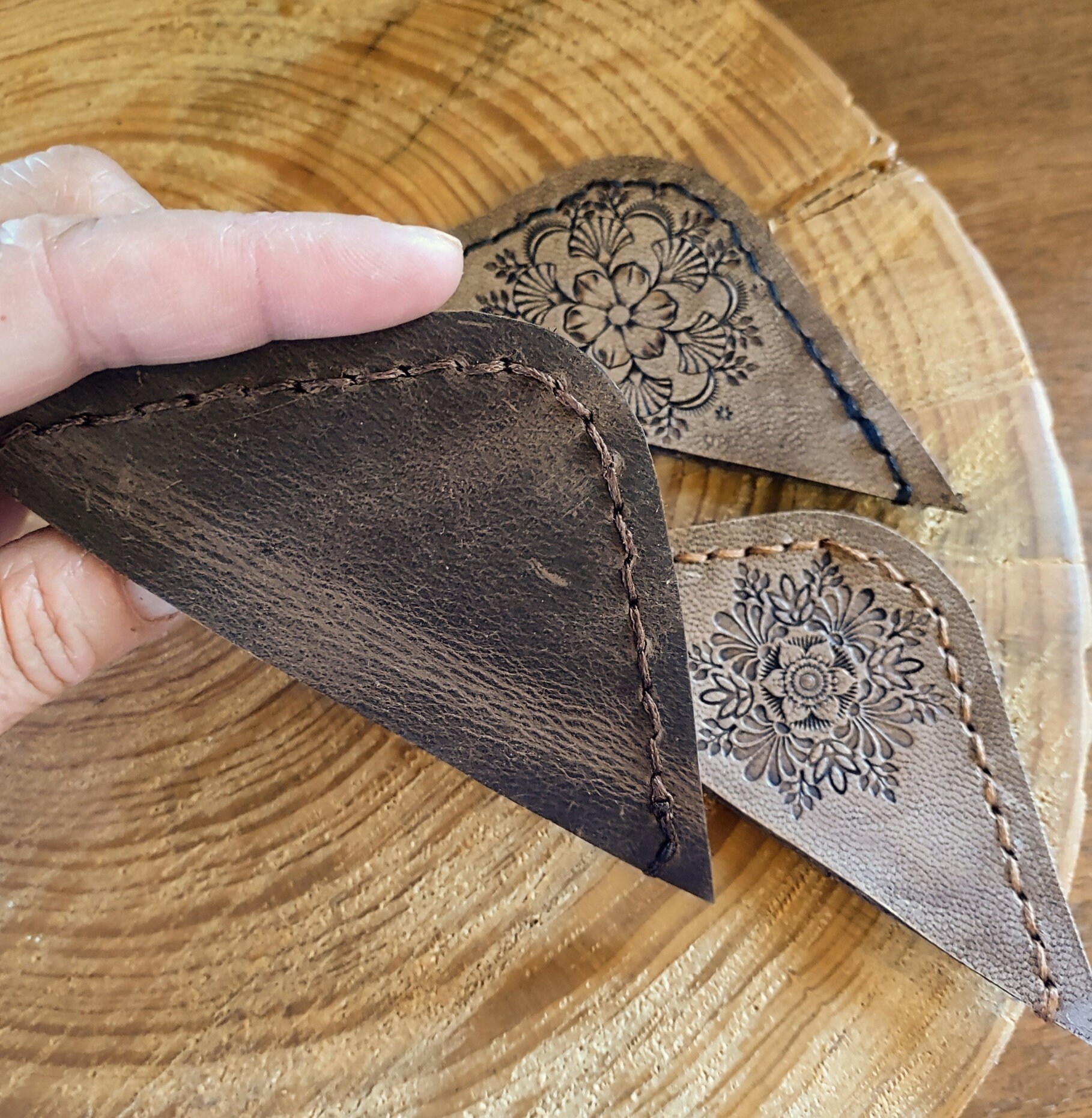 Hand Tooled Leather Corner Bookmark Pocket Style - Etsy