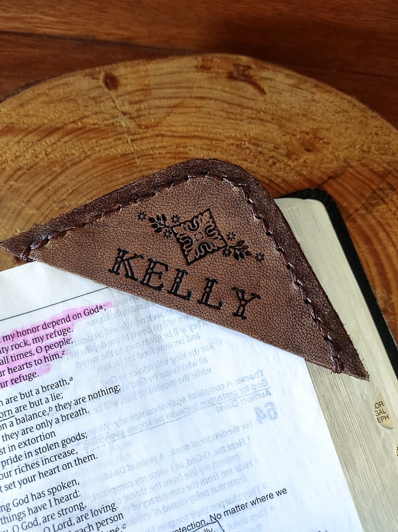 Hand Tooled Leather Corner Bookmark Pocket Style - Etsy