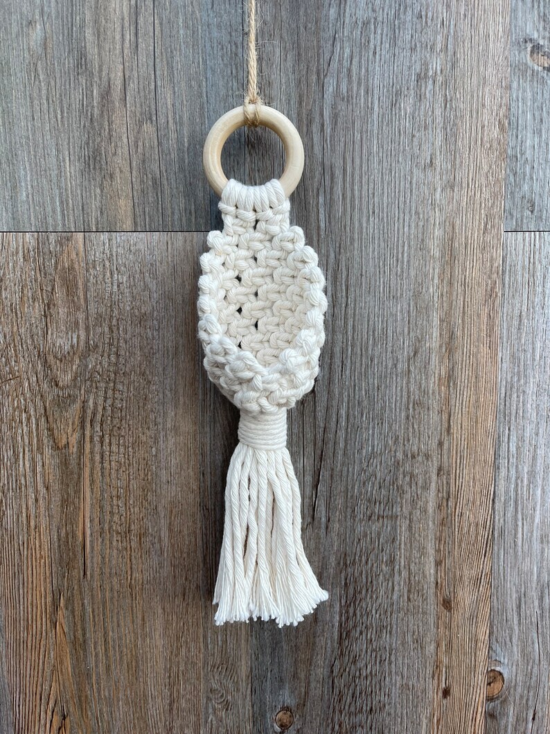 Macramé Single Pot Hanger in Natural - Etsy UK