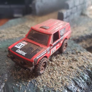 Custom Weathered Range Rover Hot Wheels Diecast 1 of 1 Original. 1/64 ...