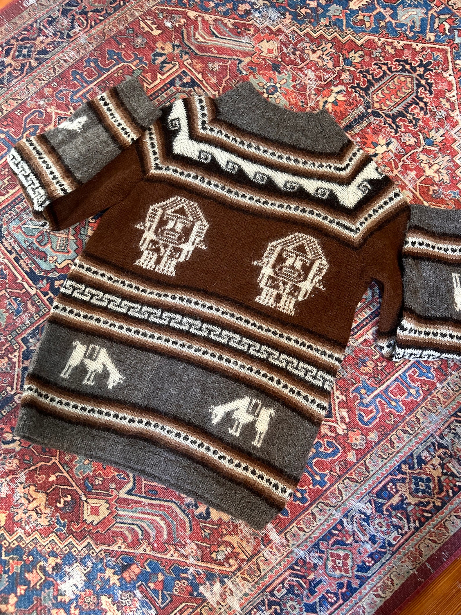 Vintage 1970s Peruvian Alpaca Wool Hand Knit Sweater in Browns and ...