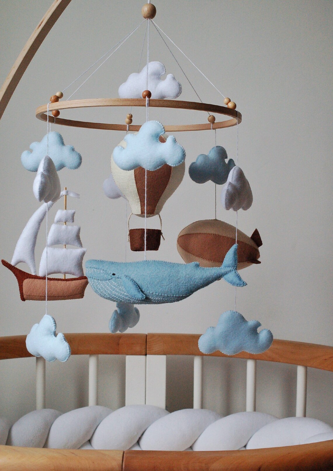 Wal Baby Mobile Luftballon Aerostat und Schiff Mobile - Etsy.de