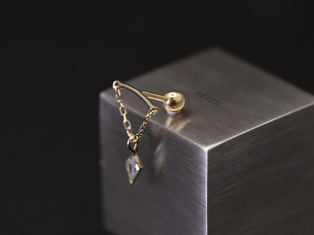NEW ‣ 14K Solid Gold Vertical Helix Chain Piercing • Unique Gold ...