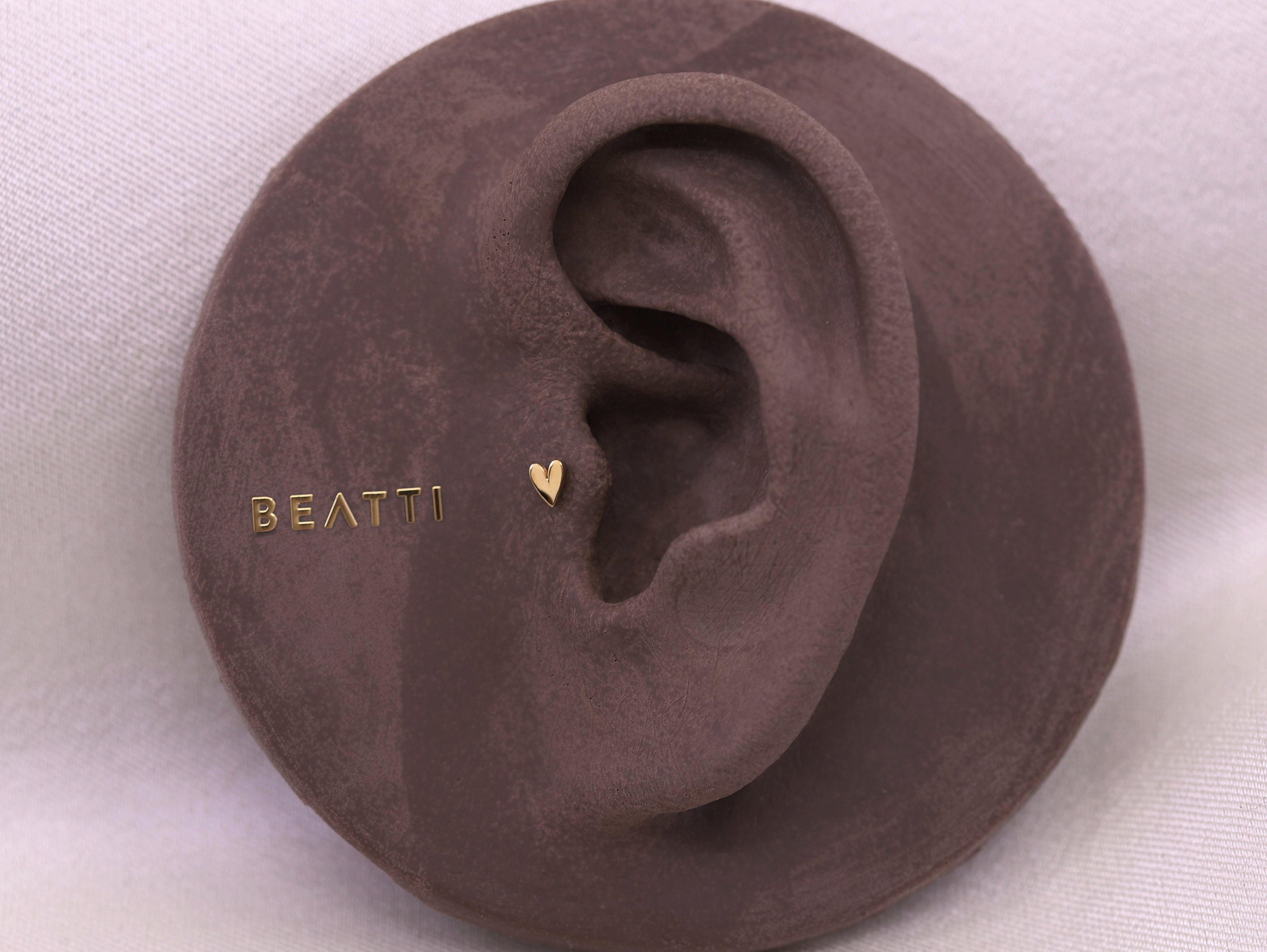 BEATTI Darling Heart Threadless Push Pin Labret Stud Mini - Etsy