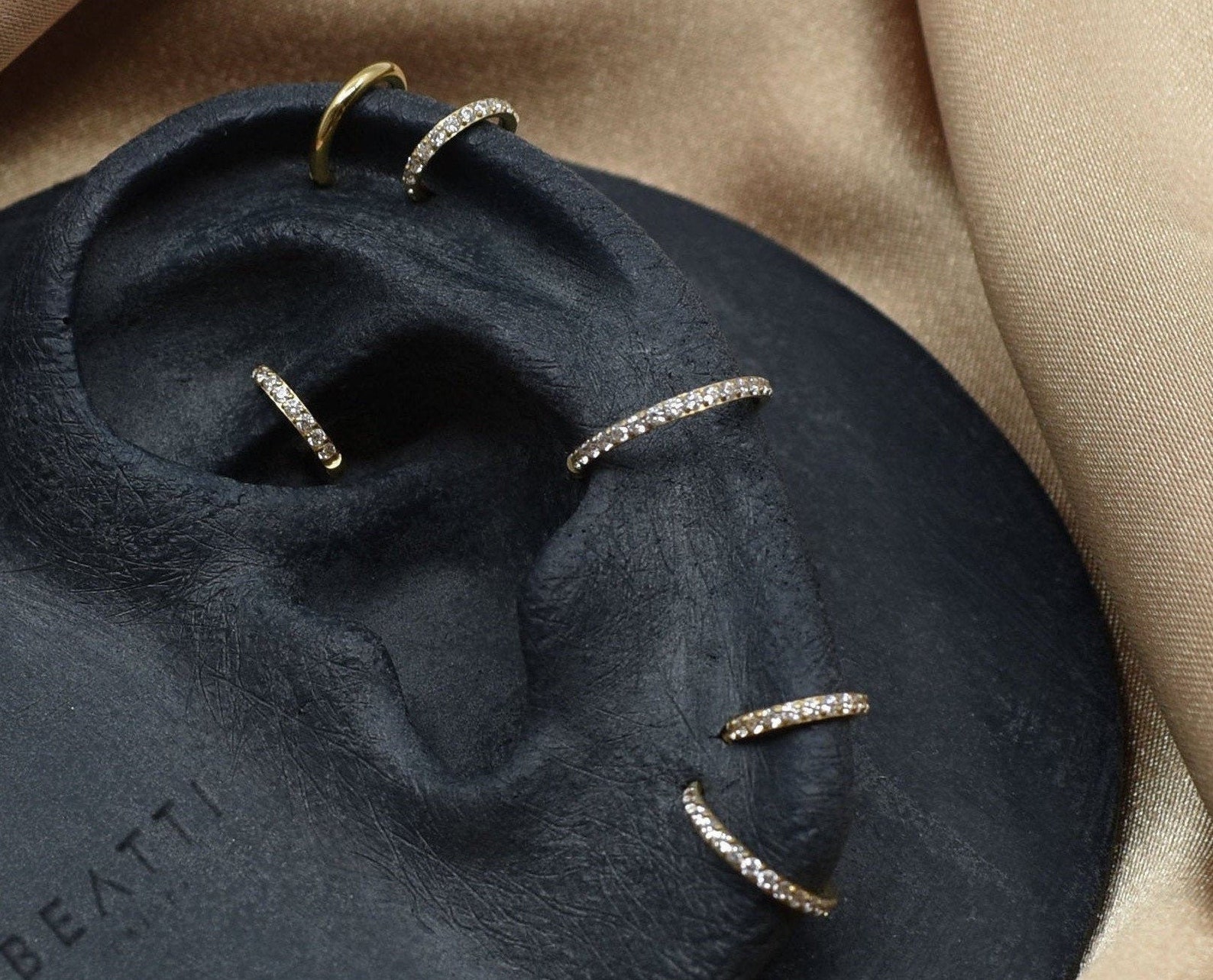 16g/18g CZ Paved Hinged Clicker Hoop Slim Hoop Earring - Etsy