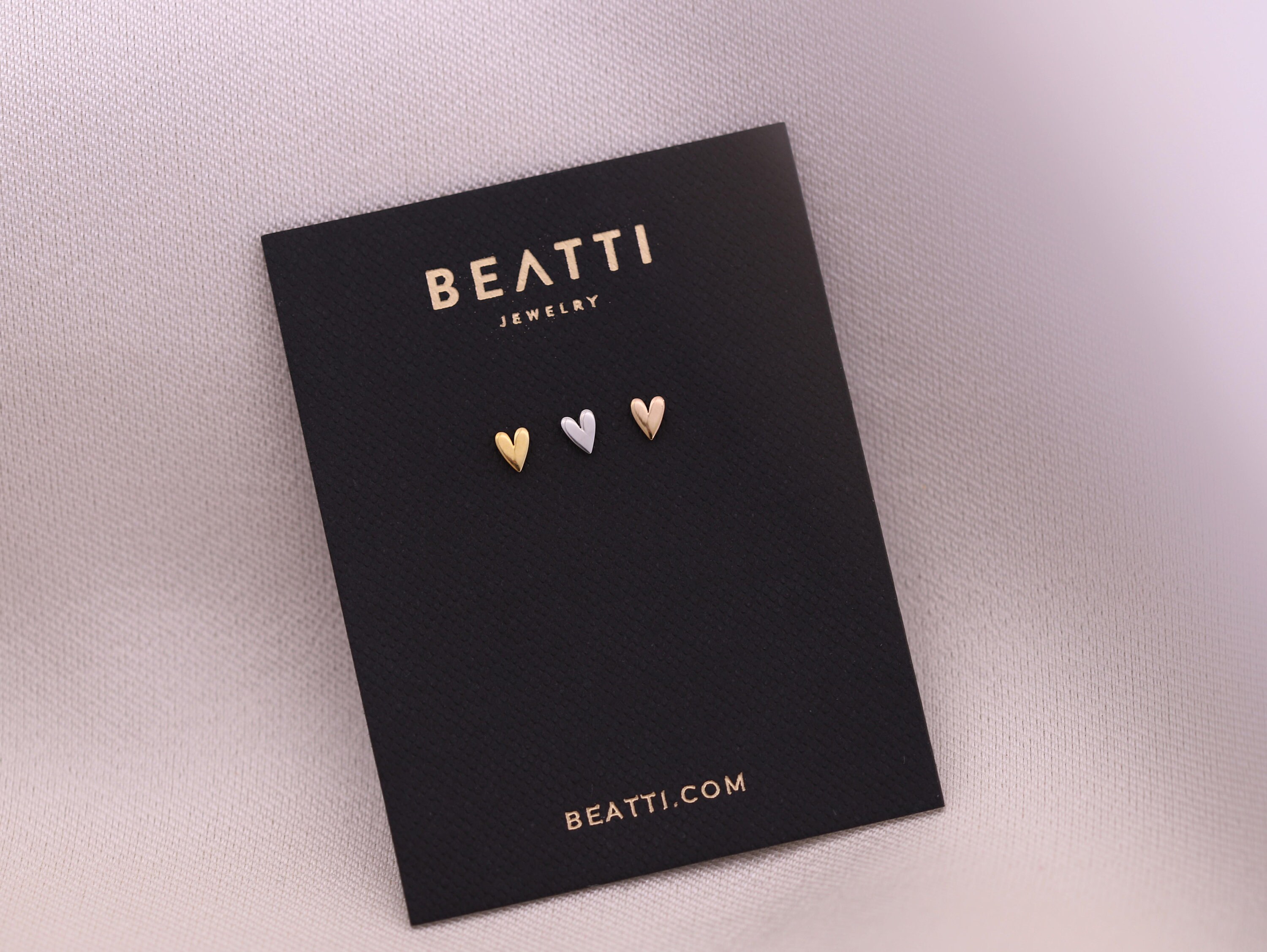 BEATTI Darling Heart Threadless Push Pin Labret Stud Mini - Etsy