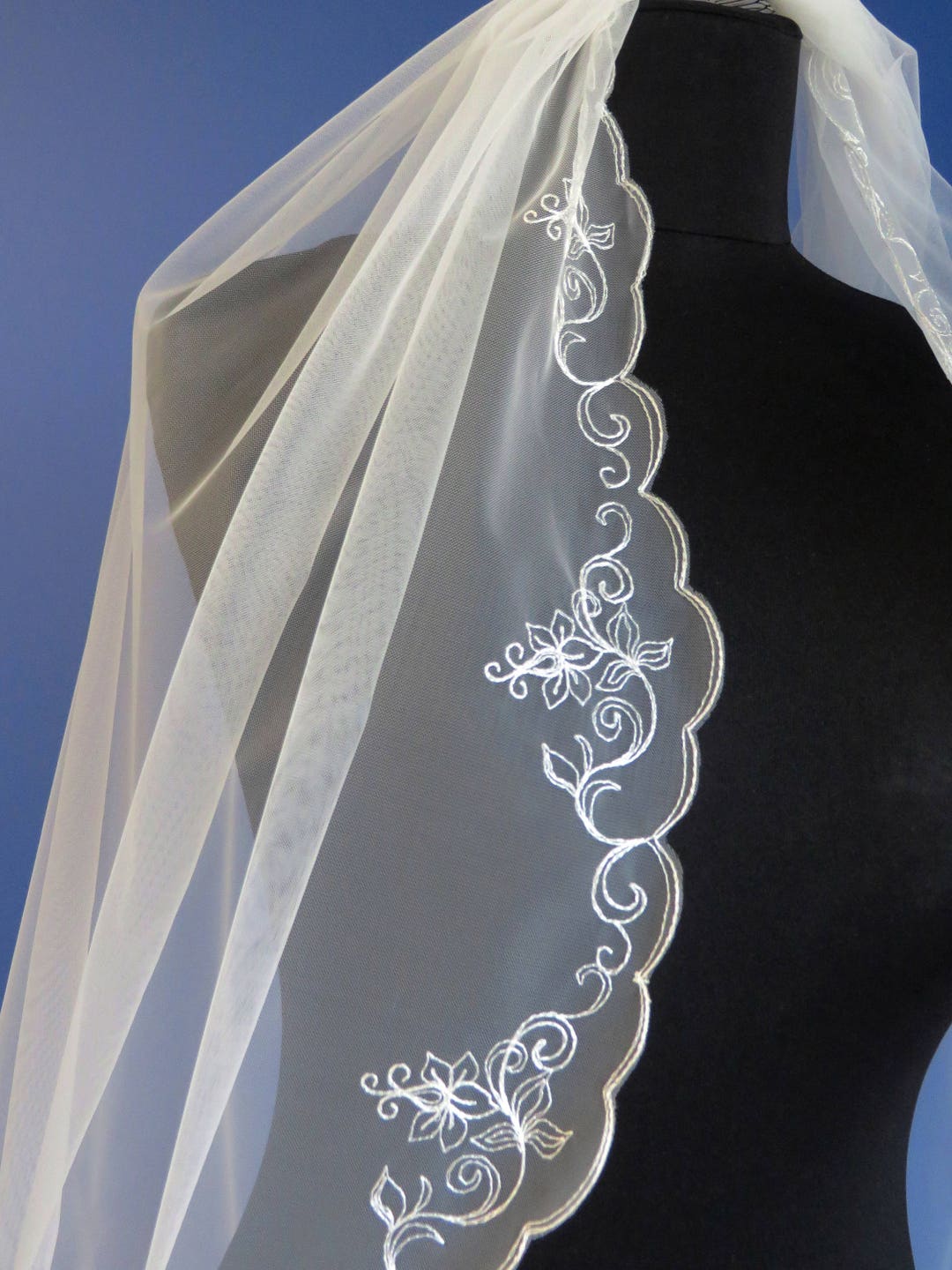 Custom Veil With Embroidered Edge, One Tier Veil, Flower Lace Veil ...