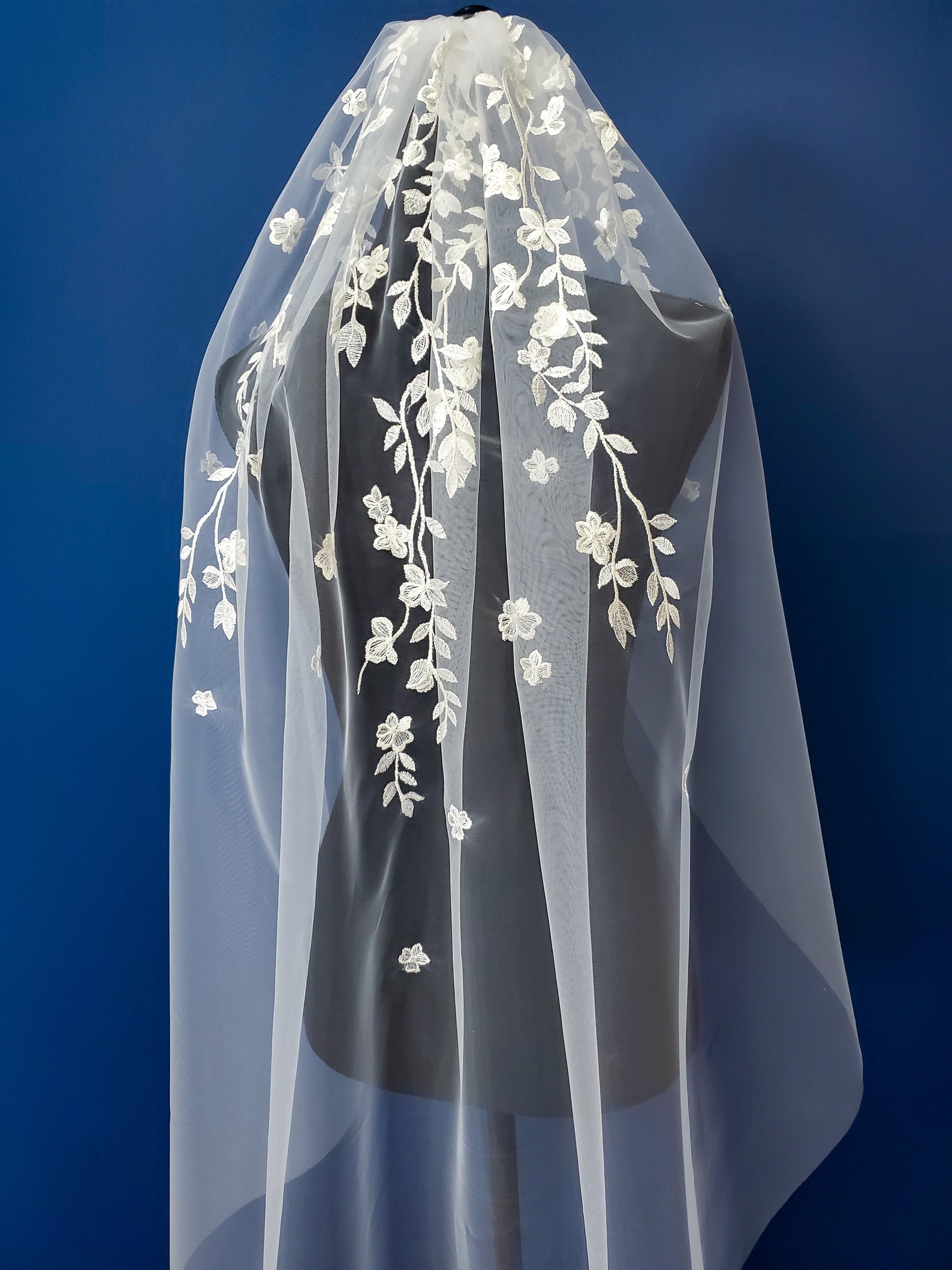 Blossom Styled Veil, Embroidered Spring Wedding Veil, Anime Wedding ...