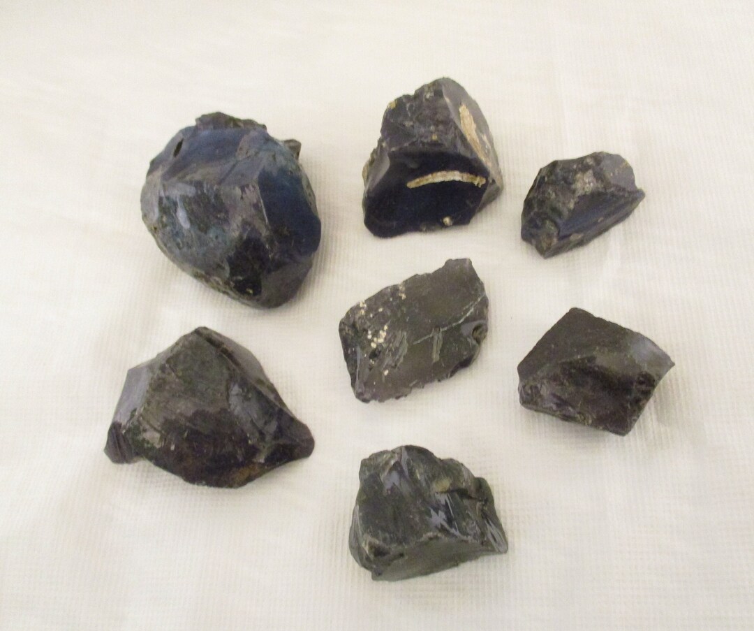 7 - Miniature-sized Dark Purple Slag Glass 8917x - Etsy