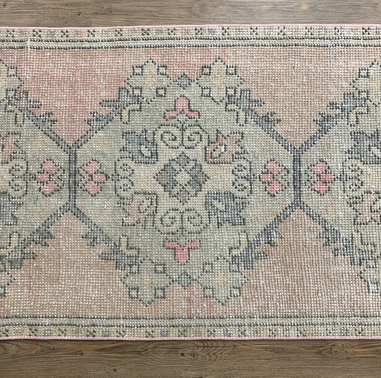 8'10 x 2'3- Vintage Turkish Runner | Faded Pale Pink Vintage Turkish Runner