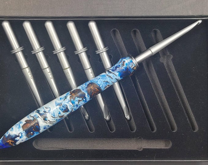 Rough Seas Acrylic/pine Cone Hybrid Interchangeable Crochet Hook Set ...