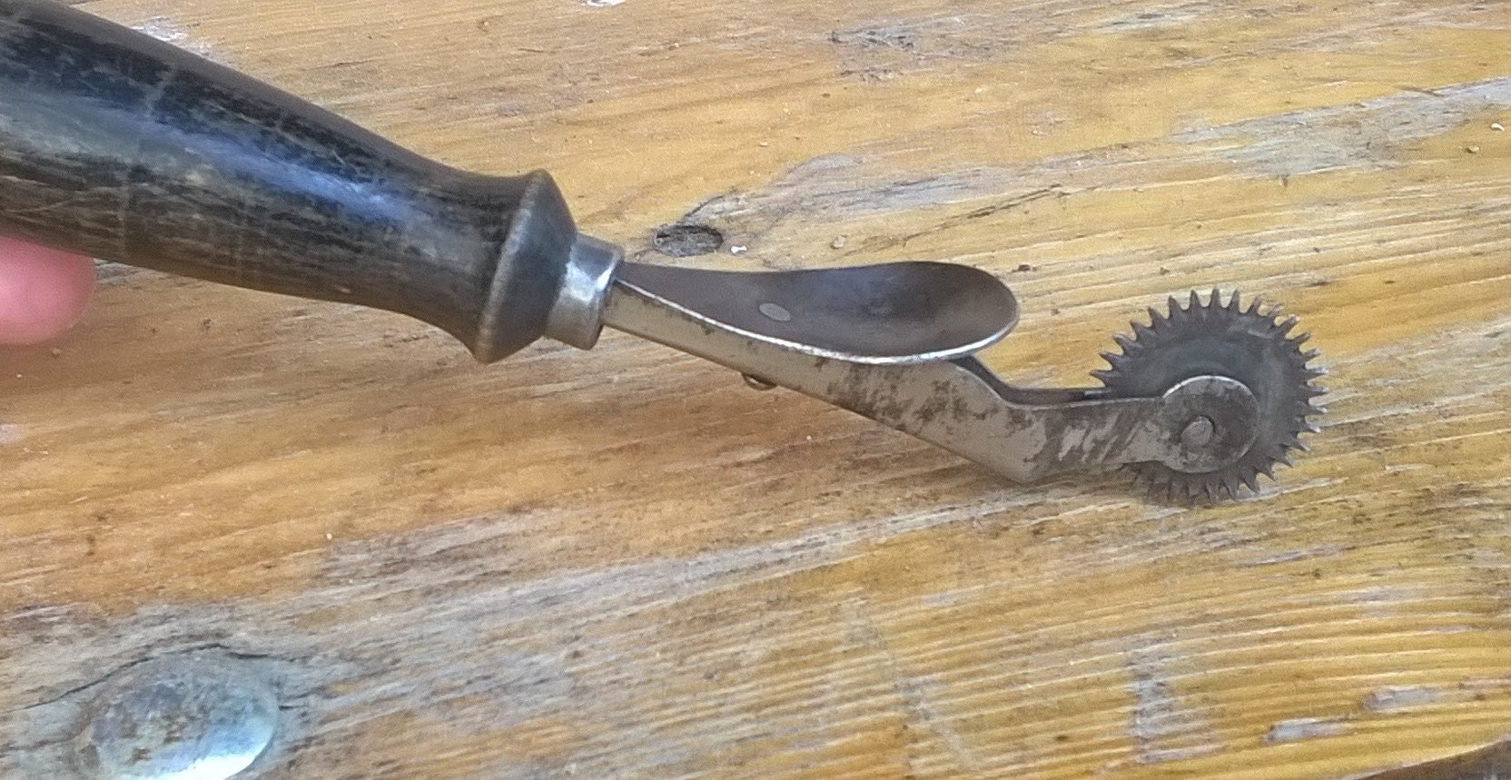 Vintage Tracing Wheels Stitch Marker Tools/leather Craft Tool - Etsy