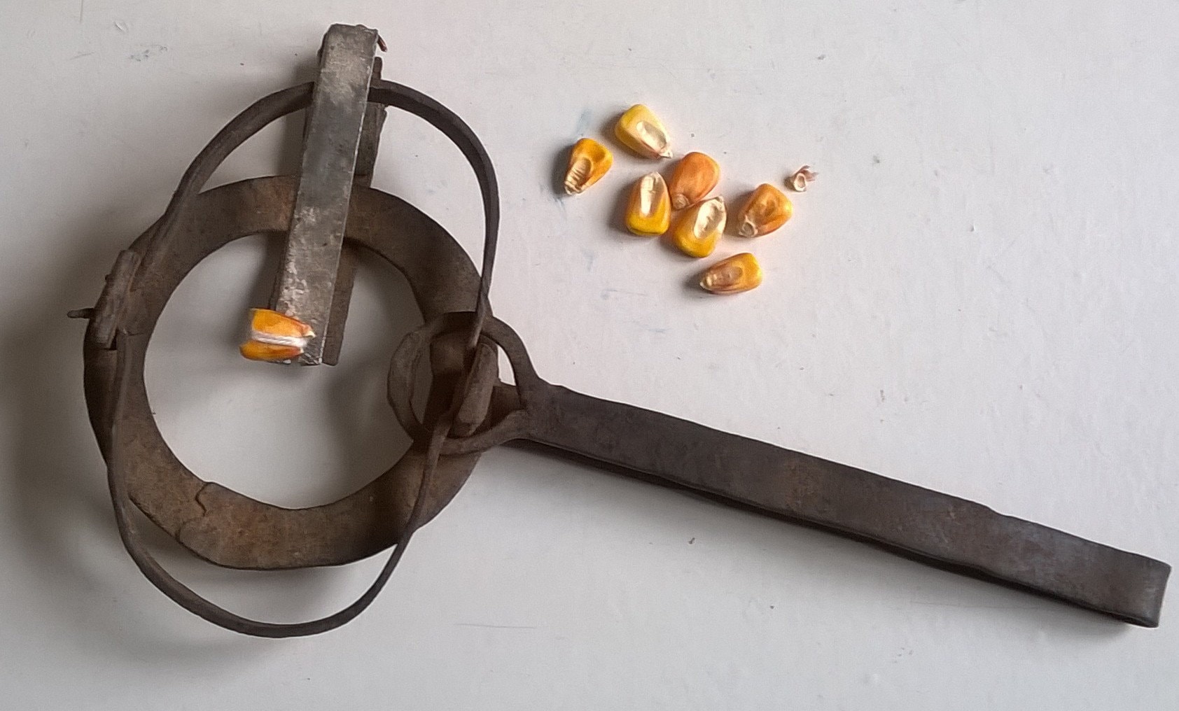 Antique Rusty Animal Trap/vintage Hunting Lodge/fireplace Man Cave ...