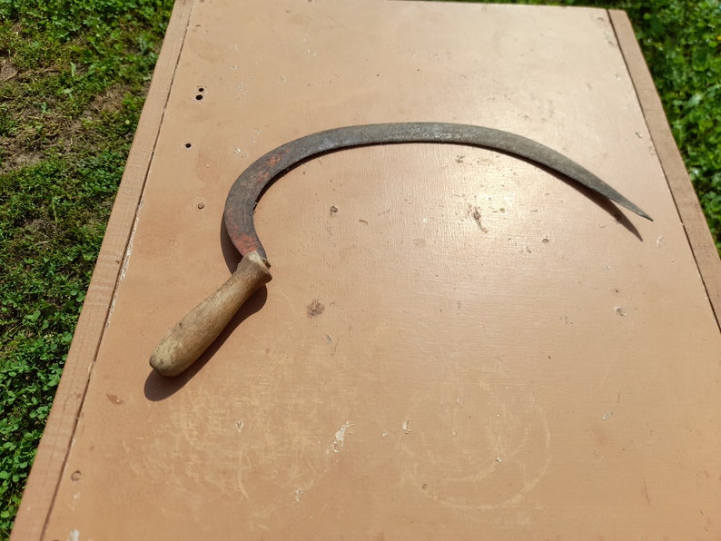Antique Sickle / Primitive Cutter Wood Handle / Rustic Sickle - Etsy