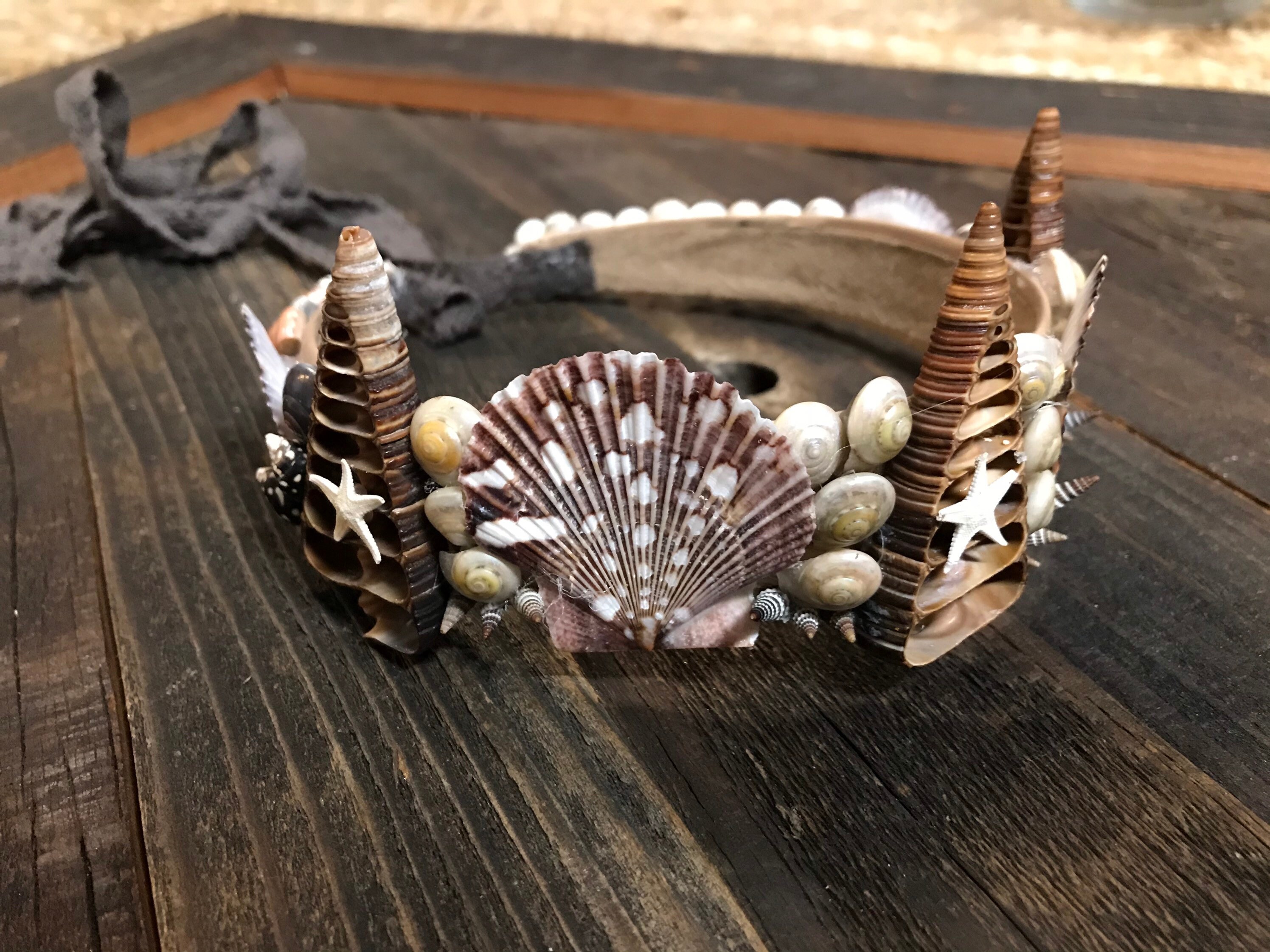 Mermaid Crown // Seashell Tiara // Boho Beach Wedding // Bridal Decor ...