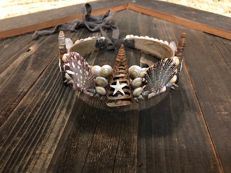 Mermaid Crown // Seashell Tiara // Boho Beach Wedding // Bridal Decor ...
