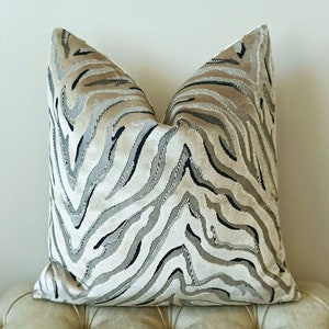 Luxury Tiger Pillow, Tiger Velvet Pillow Cover, Throw Pillow, Tiger ...