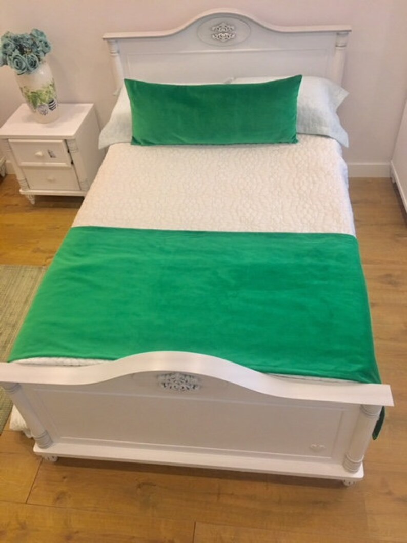 Double-sided Kelly Green Velvet Bed Runner Runners Bed - Etsy