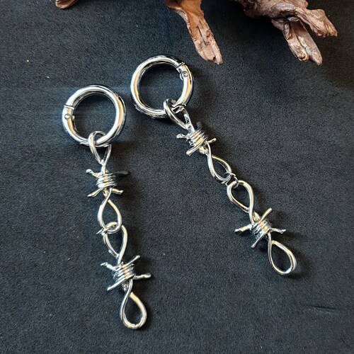 Skull Ear Weights Gothic Ear Hangers Earrings for Plugs - Etsy