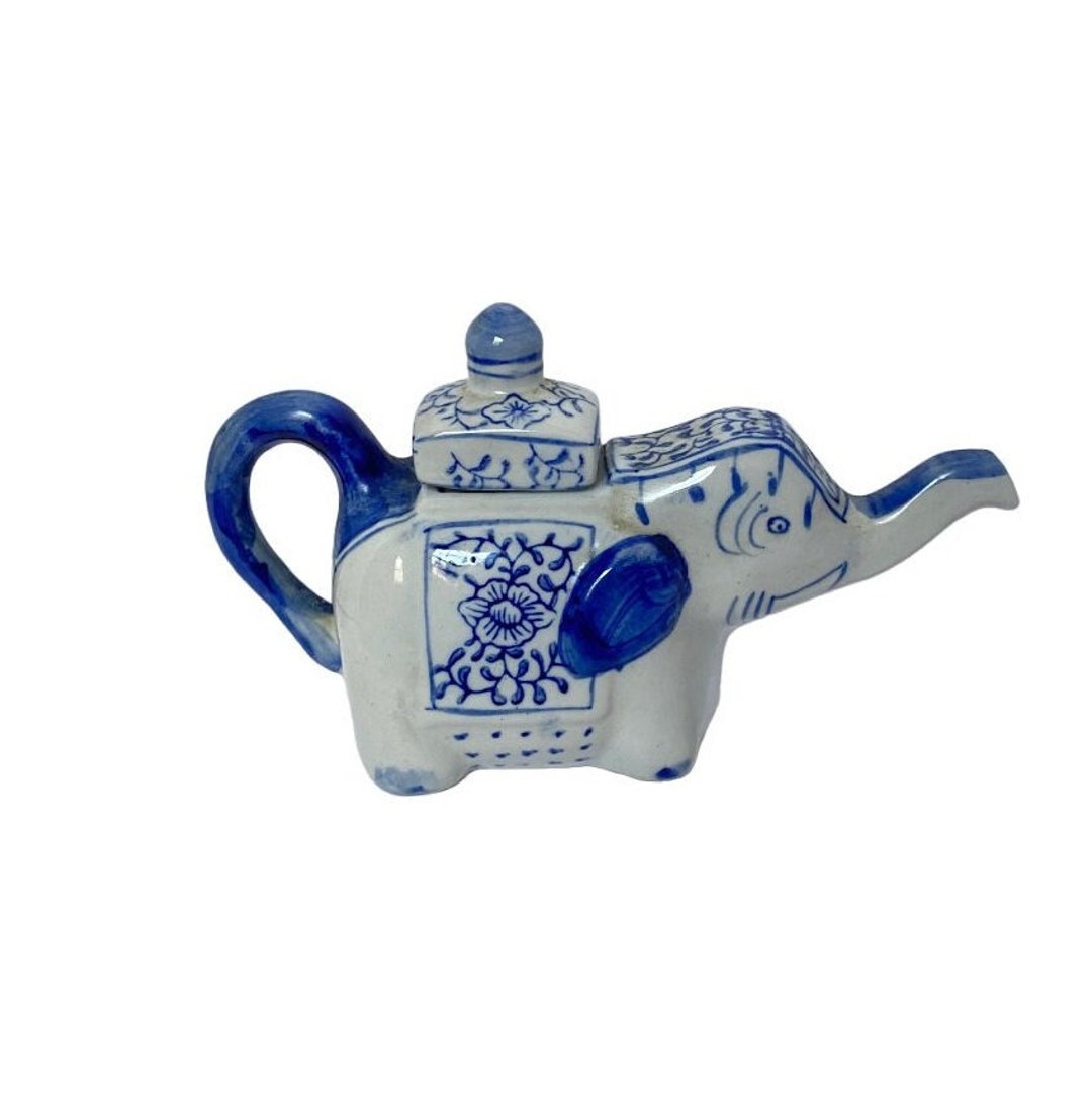 Vintage Chinese Blue White Porcelain Elephant Teapot – Jingdezhen Circa ...