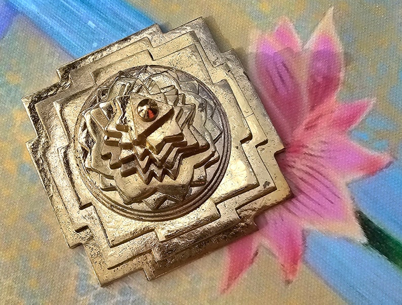 3D SRI YANTRA Sacred Geometry Symbol for Wealth & Abundance / Gold 5D ...