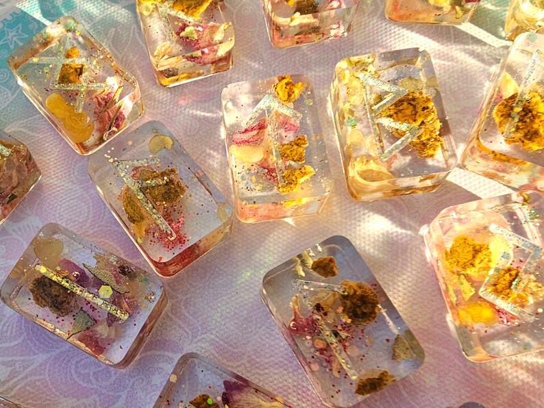 Magical Light Runes HOLY ROSE With Cast HOLY Stones, Rose Petals, White ...