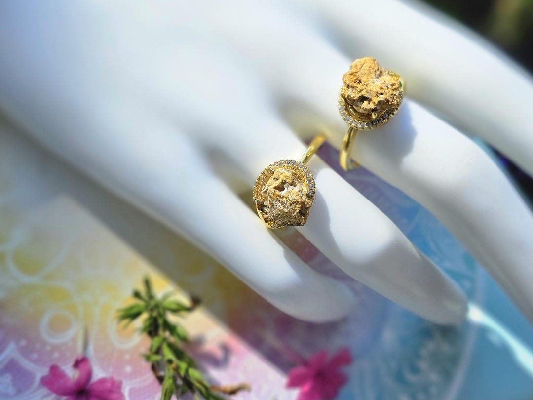 Holy Stone PRIESTESS RING Size M Gold With Zirconia Energetic Healing ...